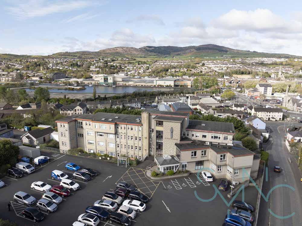 About Us | Evora Hospice